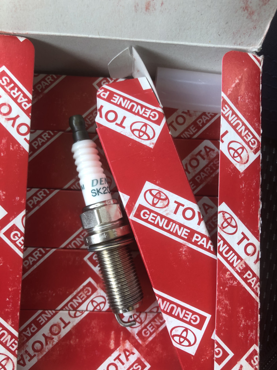 Замена прокладок клапанной крышки. — Toyota Land Cruiser Prado 150 ...