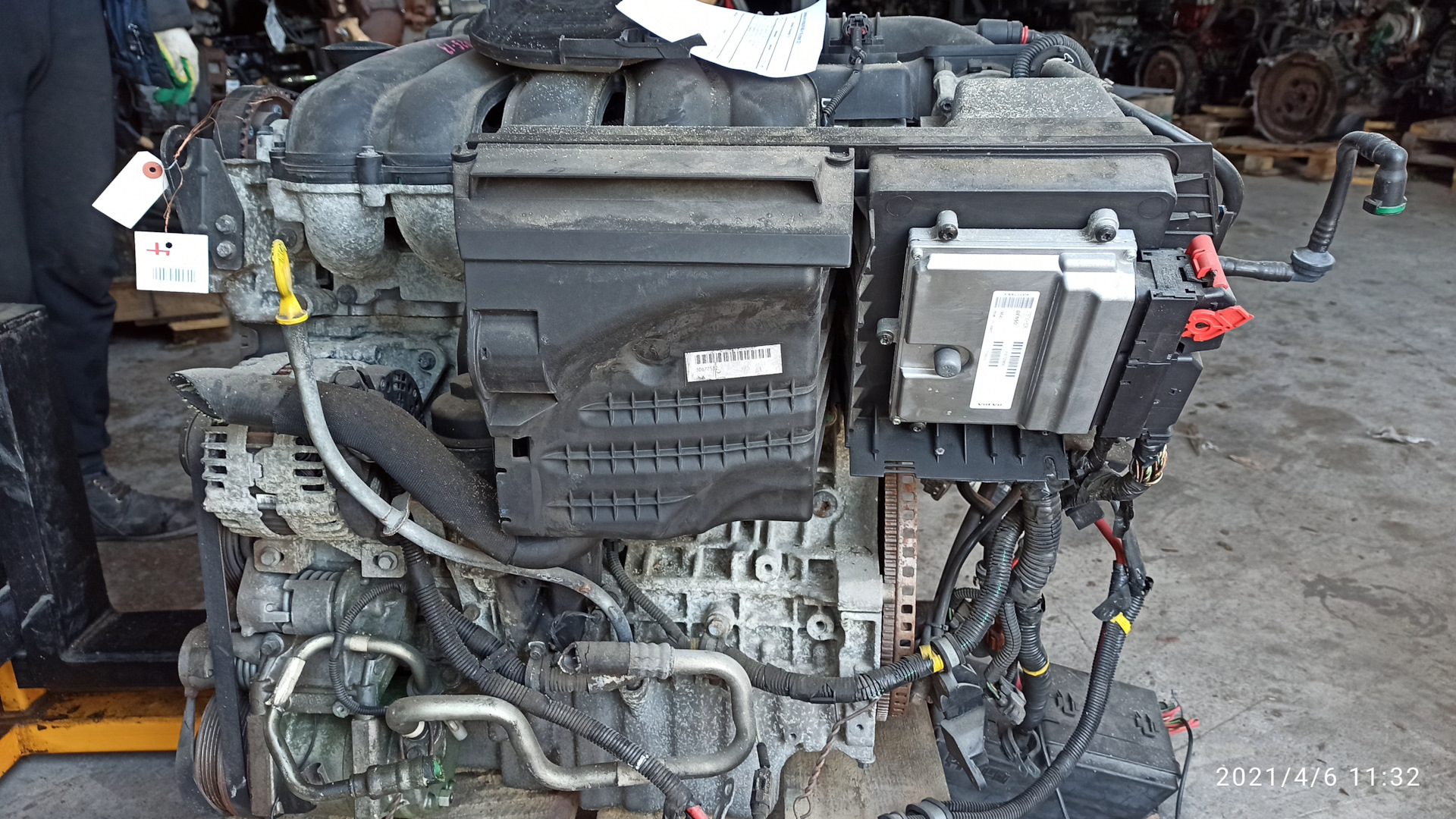 Замена мотора — Volvo V50, 2,4 л., 2008 года | визит на сервис | DRIVE2