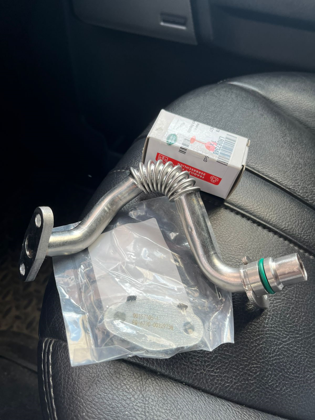 слив с турбины — Land Rover Discovery IV, 3 л, 2009 года | визит на ...