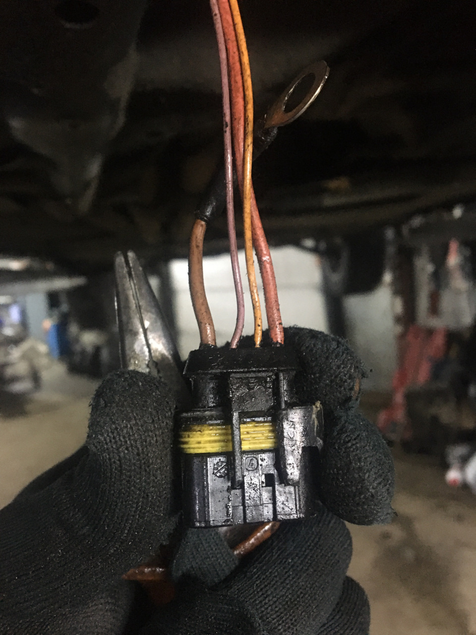 Запилил новый насос Pierburg 702851200 — BMW X3 (E83), 2,5 л, 2008 года ...