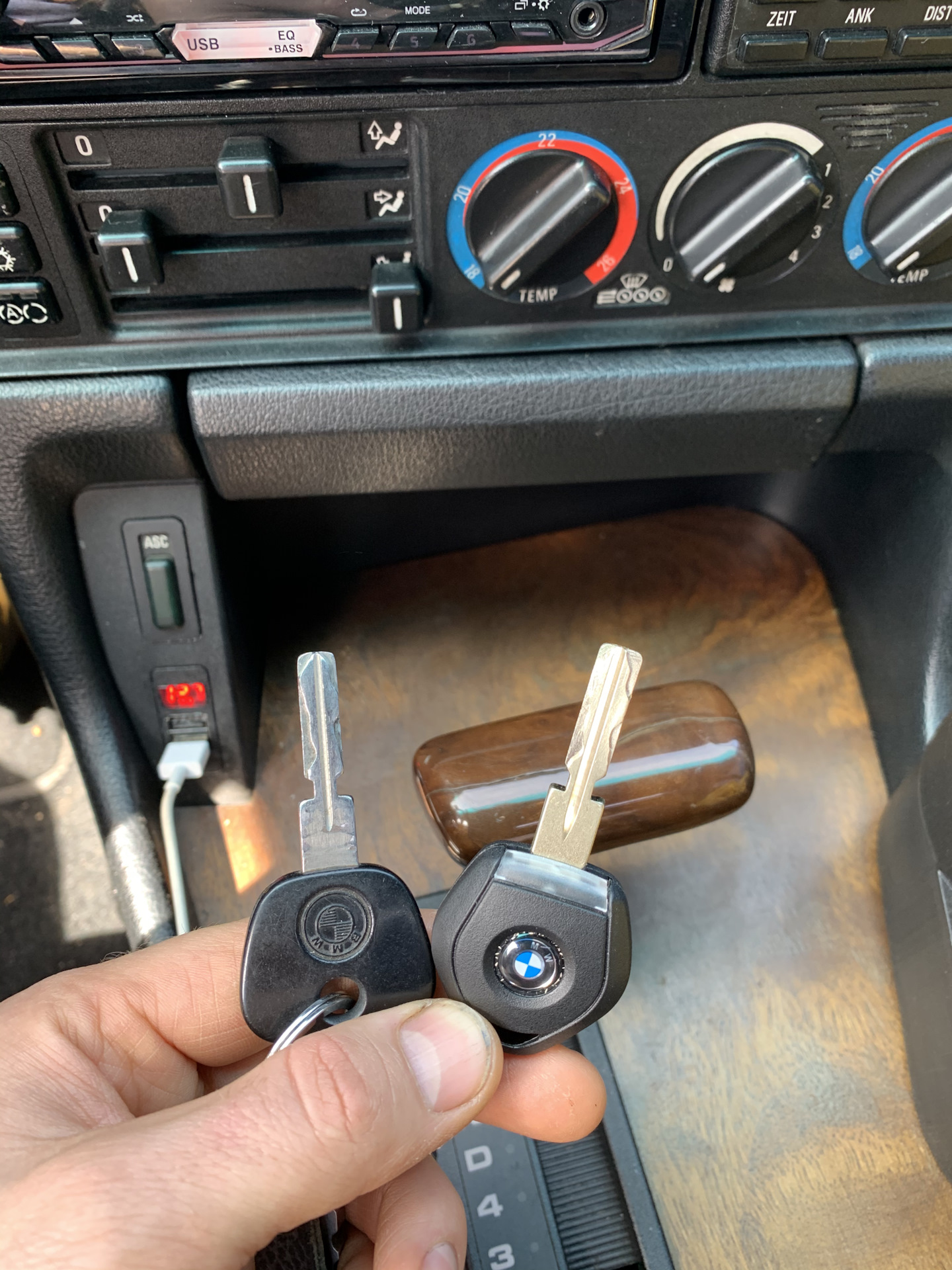 Ключ с подсветкой — BMW 5 series (E34), 4 л., 1994 года | аксессуары ...