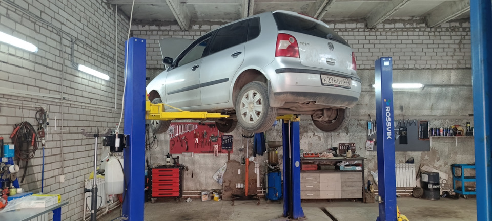 С/у поддона на Фольксваген Поло 1,4 — Volkswagen Polo Hatchback Mk4, 1 ...