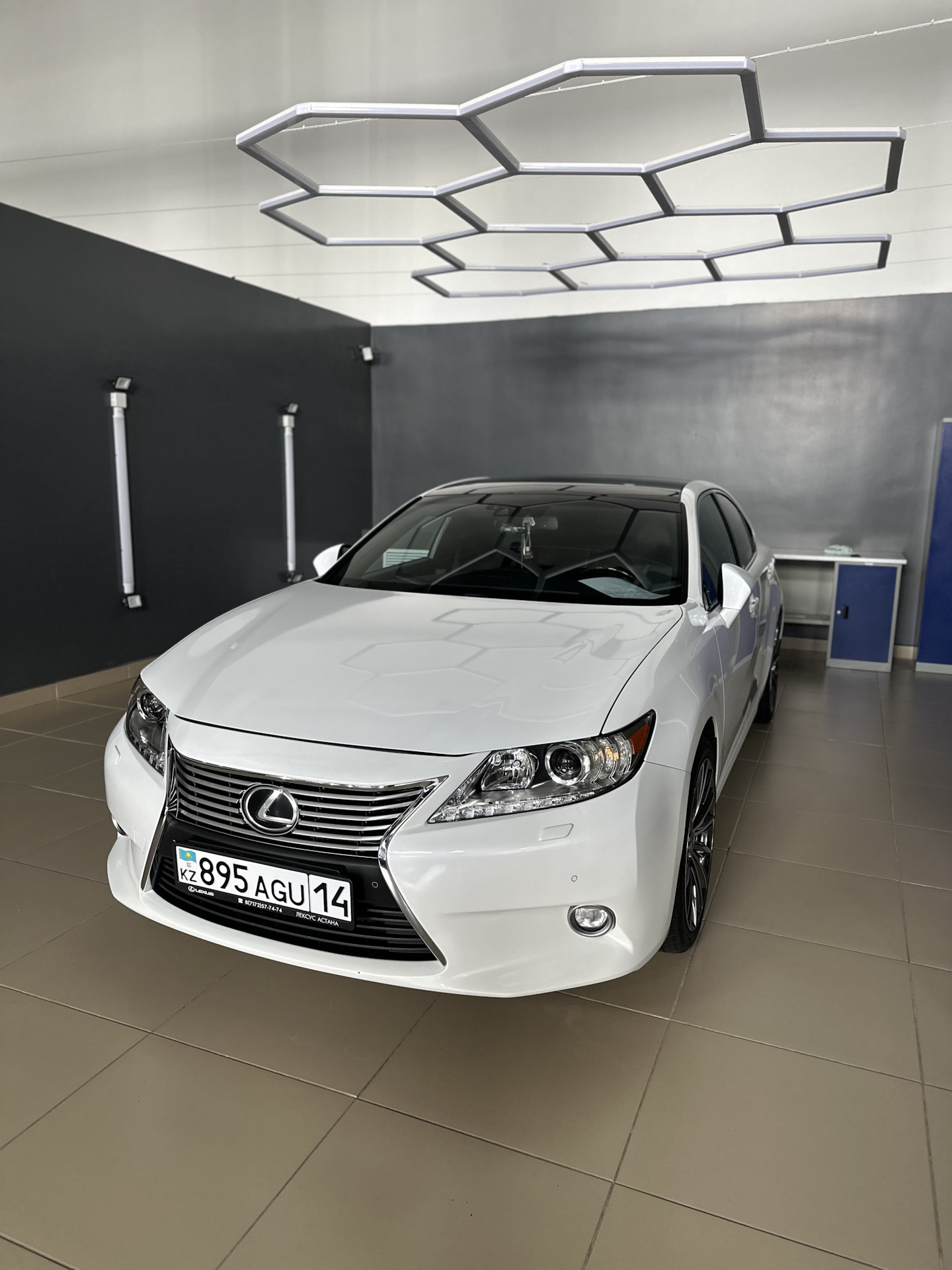 Полировка и керамика — Lexus ES (XV60), 2,5 л, 2014 года | стайлинг ...