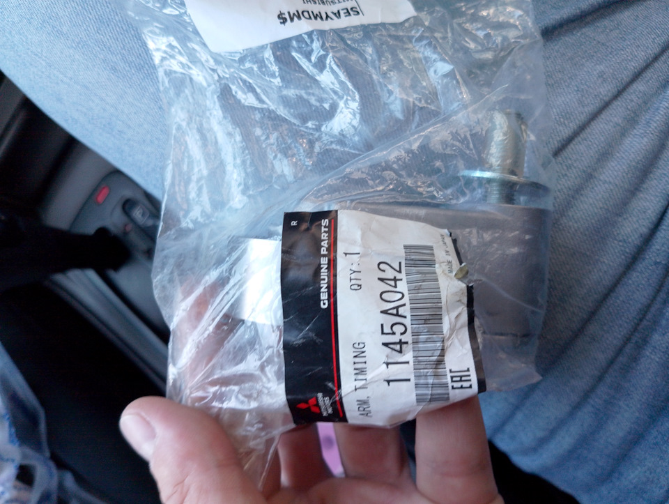 #32 Помпа сказала "Привет". Большое ТО. — Mitsubishi Outlander XL, 3 л ...