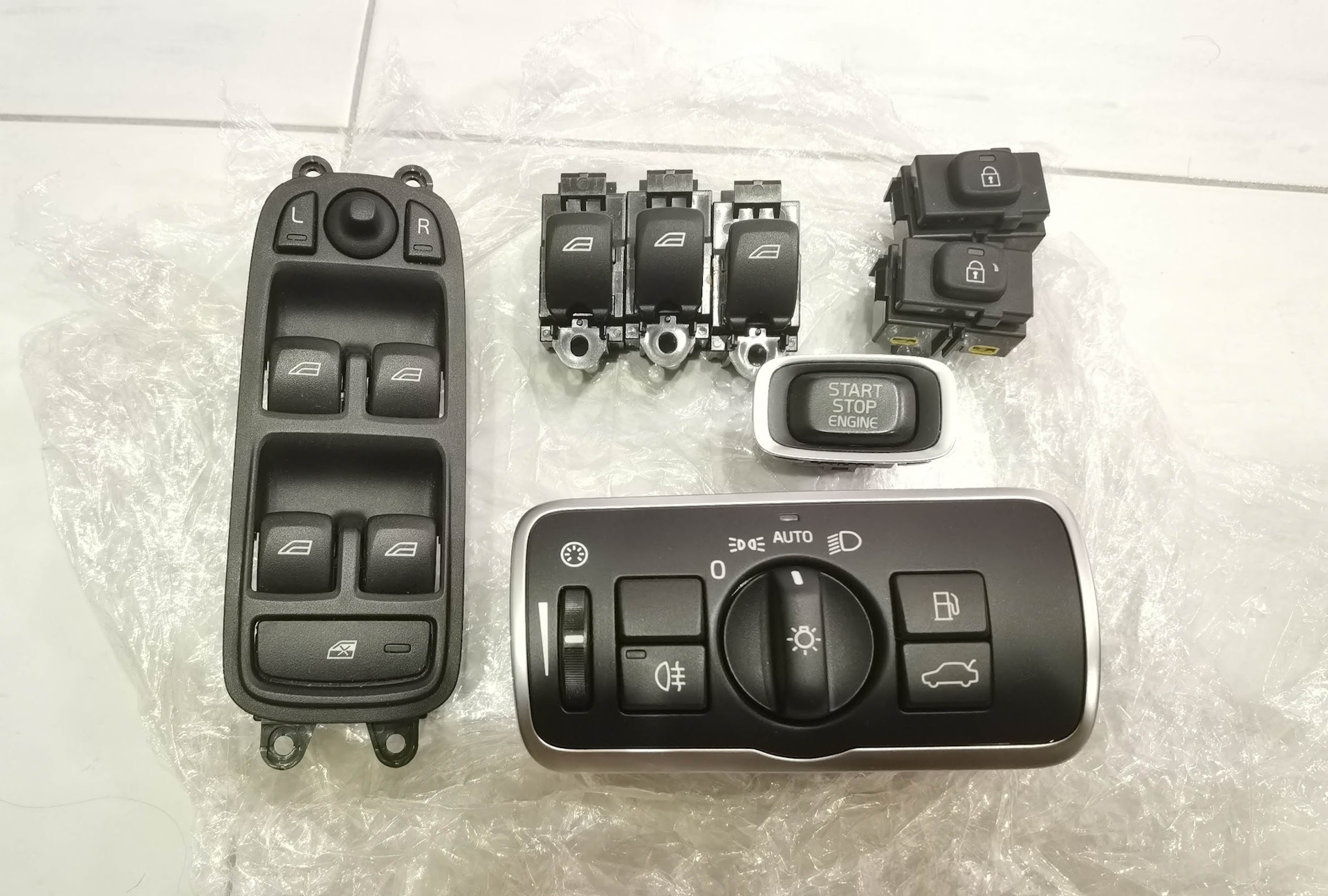 Полный пересвет салона, белая подсветка — Volvo XC60 (1G), 2,4 л, 2013 ...