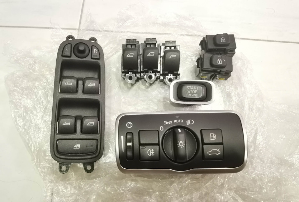 Полный пересвет салона, белая подсветка — Volvo XC60 (1G), 2,4 л, 2013 ...