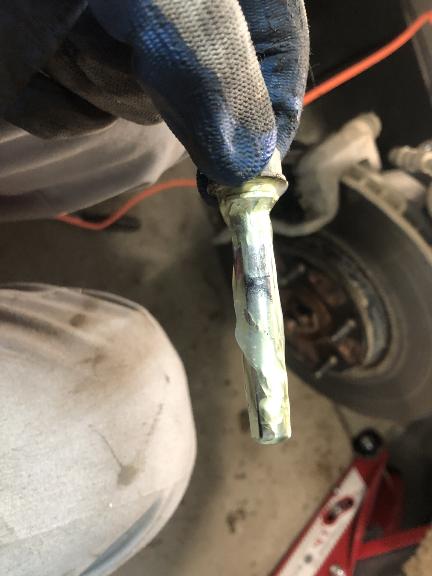 Замена передних тормозных колодок — Hyundai Creta (2G), 1,6 л, 2021 ...