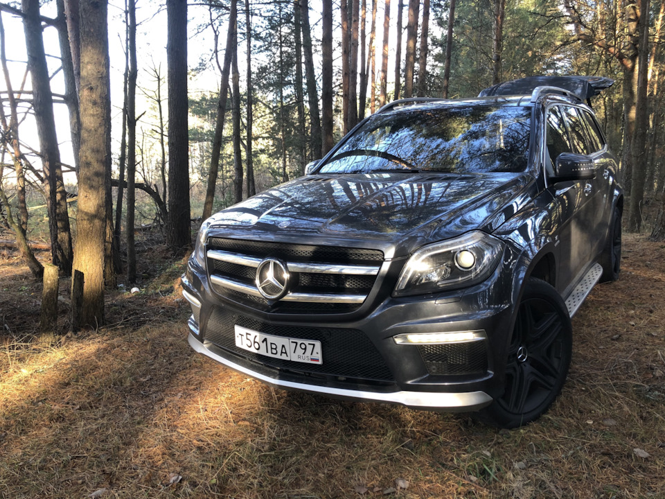 6. Немного AMG аксессуаров — Mercedes-Benz GL 63 AMG, 5,5 л, 2013 года ...