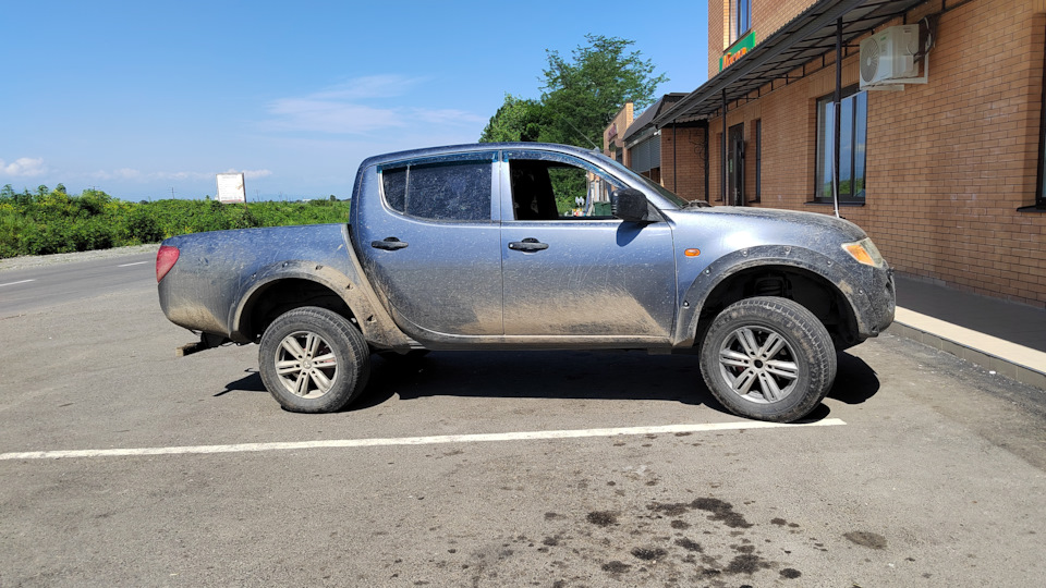 Mitsubishi L200 (4G) 2.5 дизельный 2008 | на DRIVE2