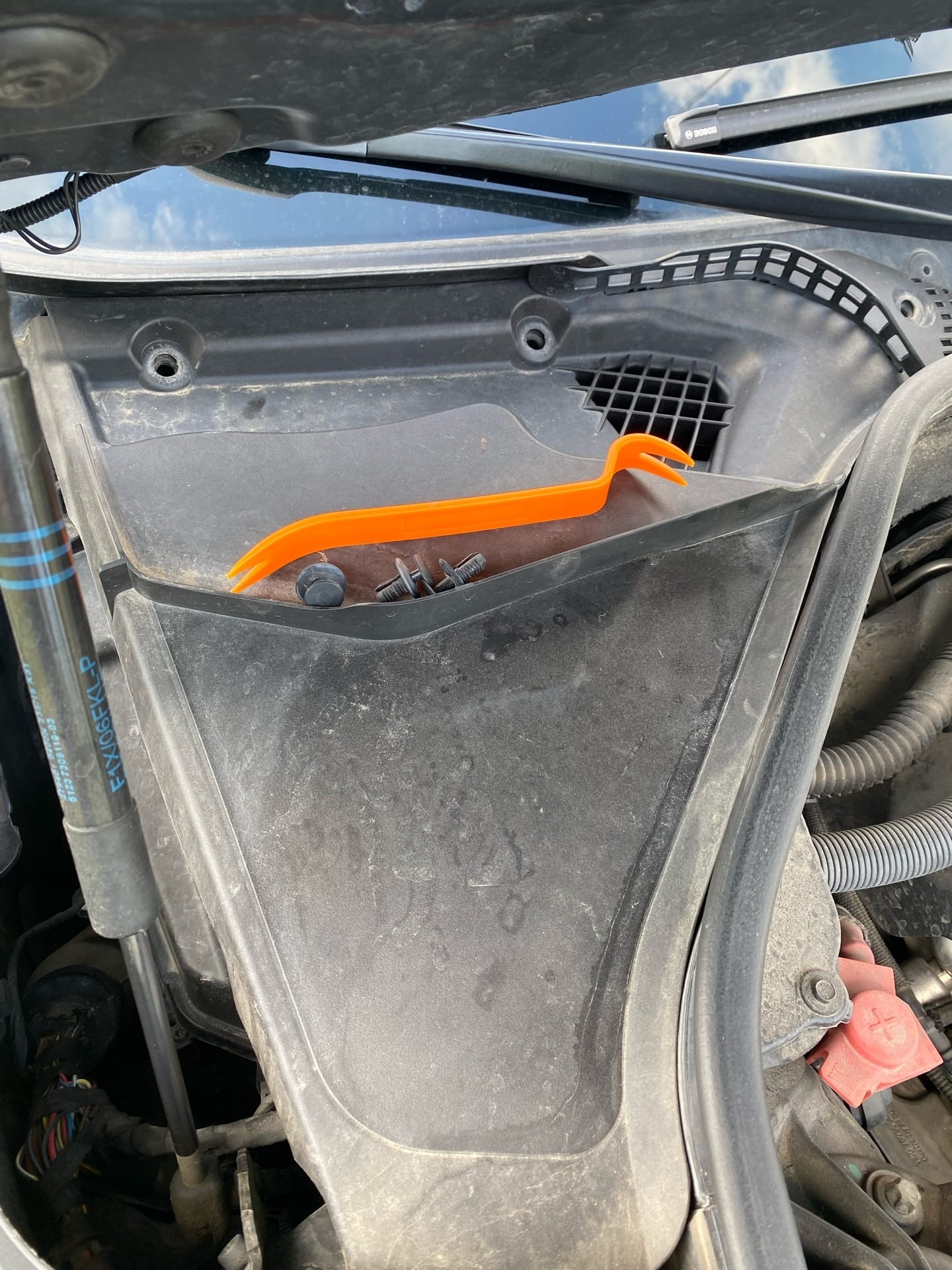 Замена датчика AUC — BMW 5 series (F10), 2 л, 2016 года | своими руками ...