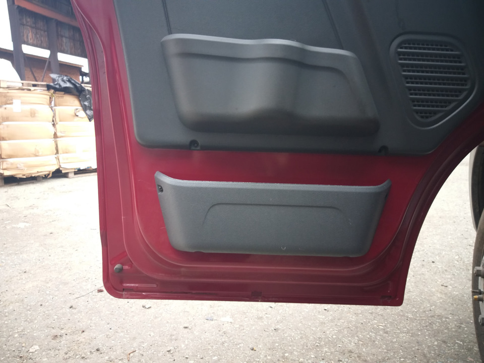 Дополнительные карманы на дверь. Установка. — ГАЗ Газель Next, 2,8 л ...