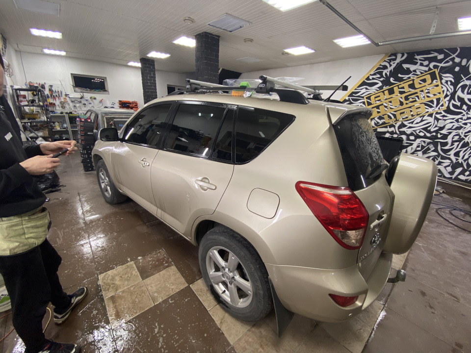 Тонировка — Toyota RAV4 (III), 2 л, 2007 года | стайлинг | DRIVE2