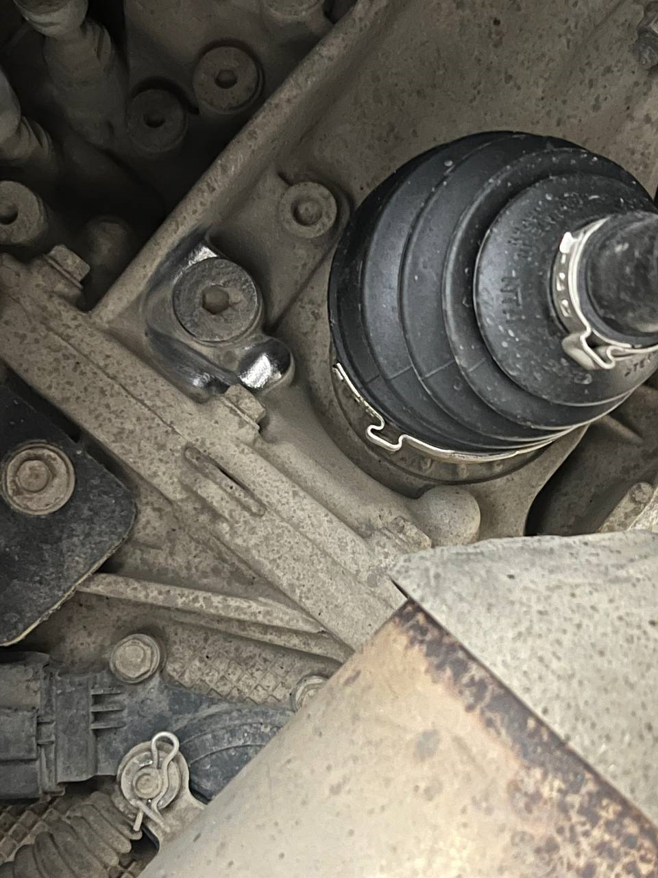 Замена масла в заднем редукторе и переднем дифференциале — Subaru ...