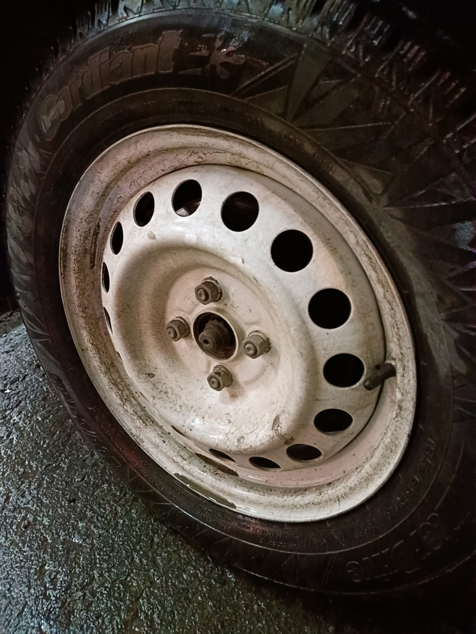 Ступичный колпак ВАЗ 2108 — Toyota Corolla Axio (E140), 1,5 л, 2009 ...