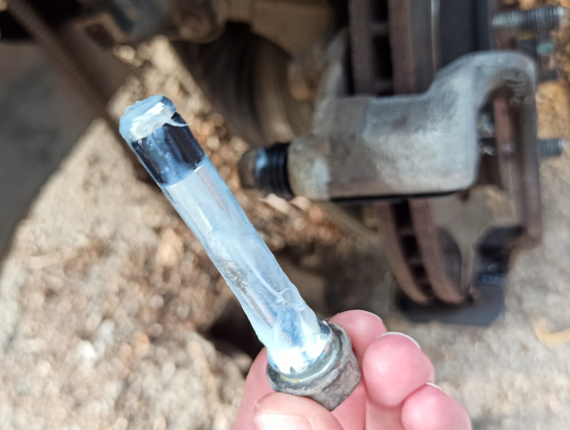 Замена передних тормозных колодок, обслуживание механизмов. HANKOOK ...