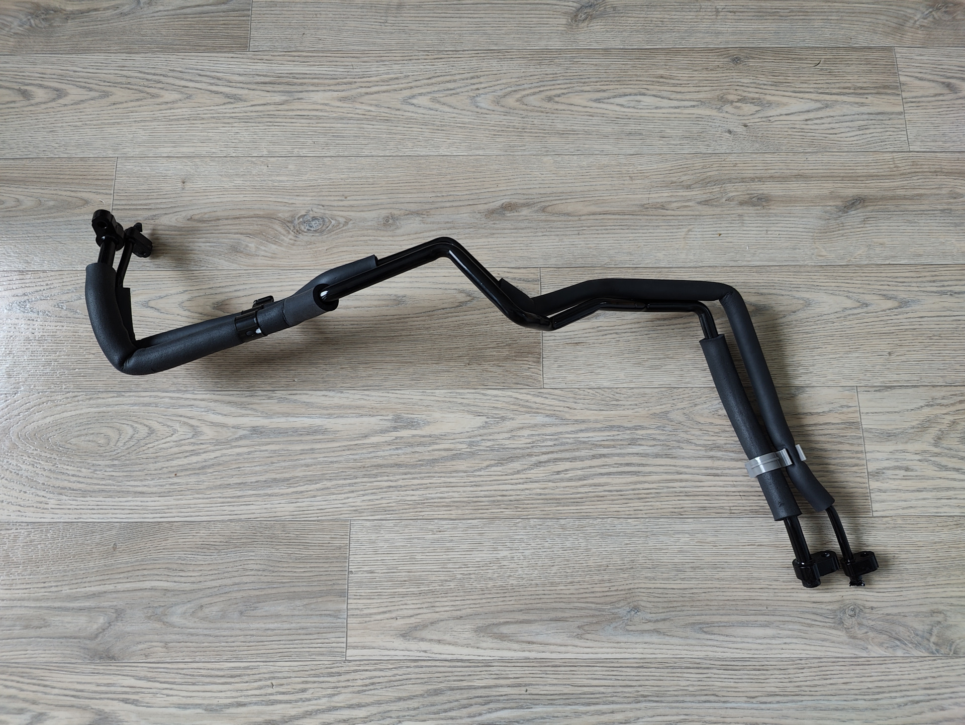 Подготовка к отрыву кузова(Трубки заднего кондицинера) — Land Rover ...