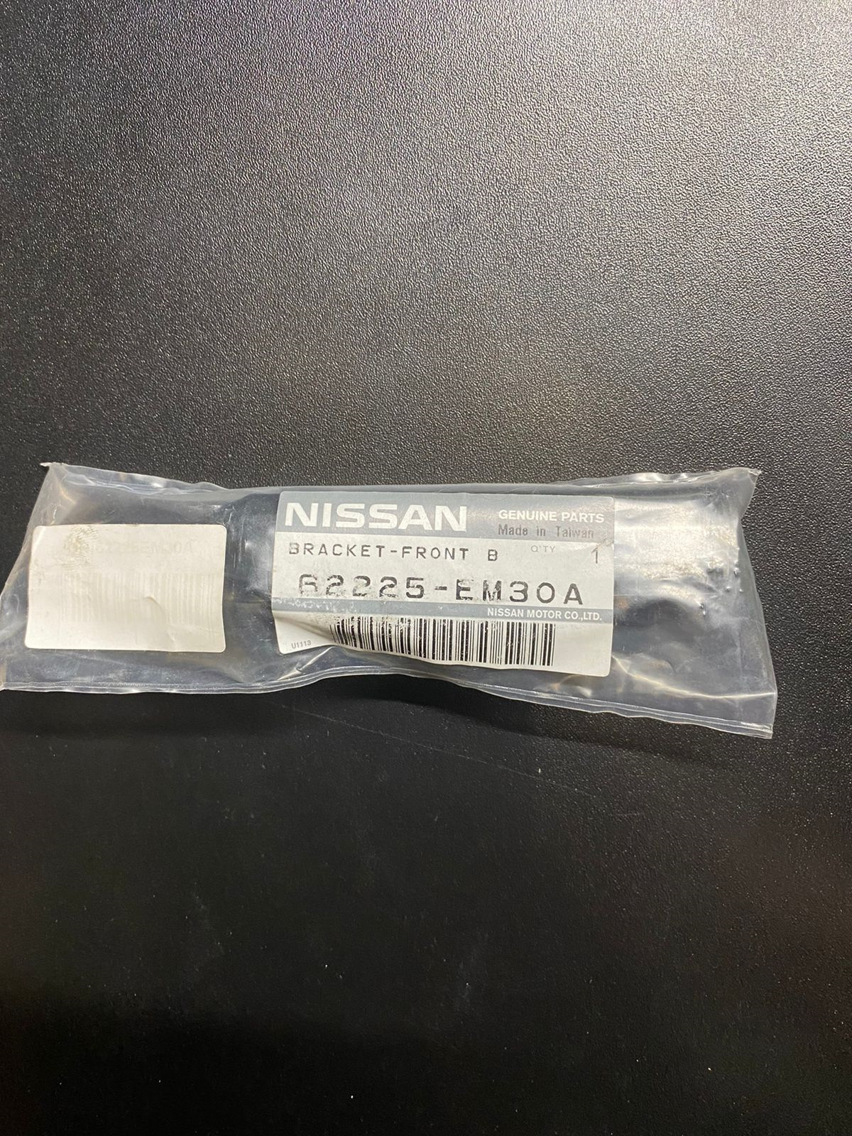 Кронштейн бампера 62225-EM30A — Nissan Tiida (1G), 1,6 л, 2011 года ...