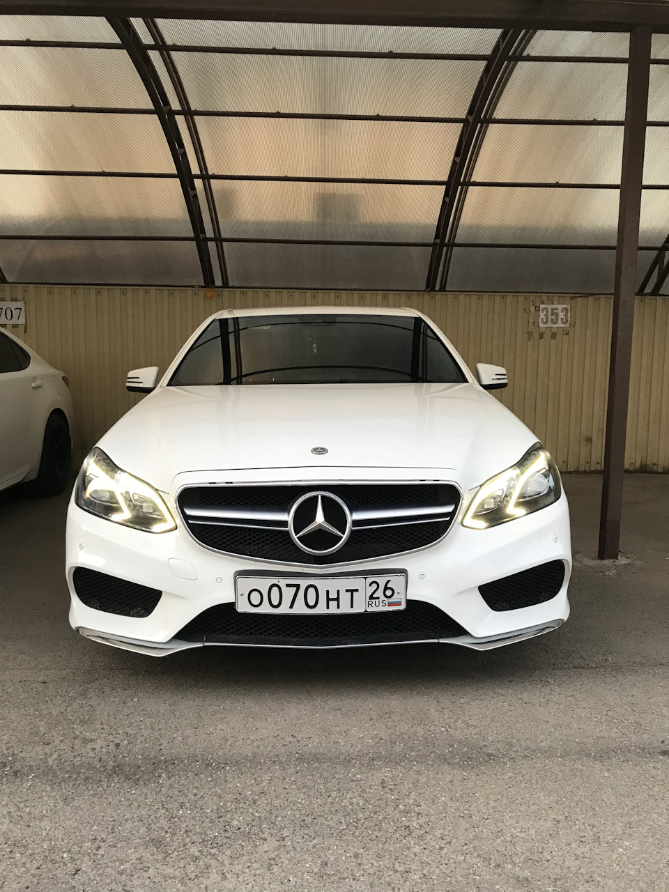 Фара готова — Mercedes-Benz E-Class (W212), 2 л, 2013 года | стайлинг ...