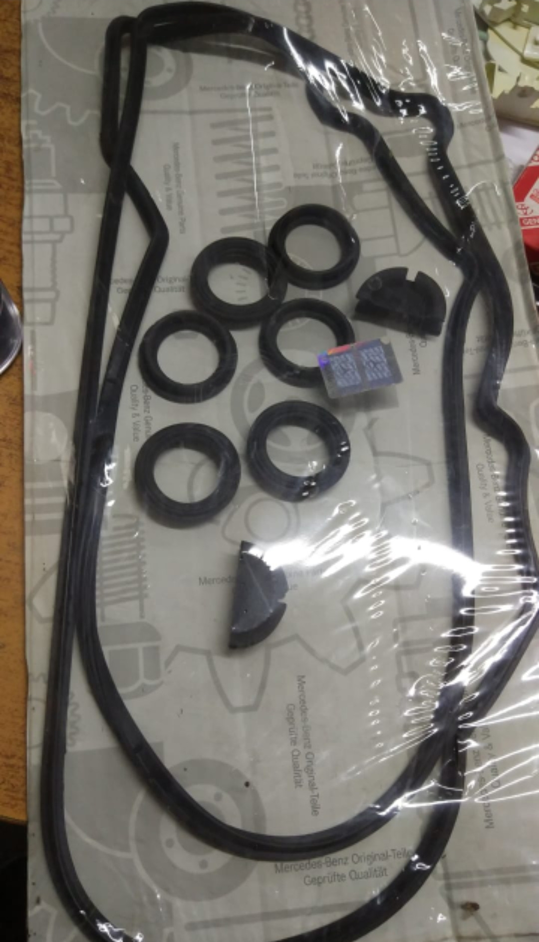 Запись #12. Прокладка клапанной крышки, сальник акпп — Mercedes-Benz E ...