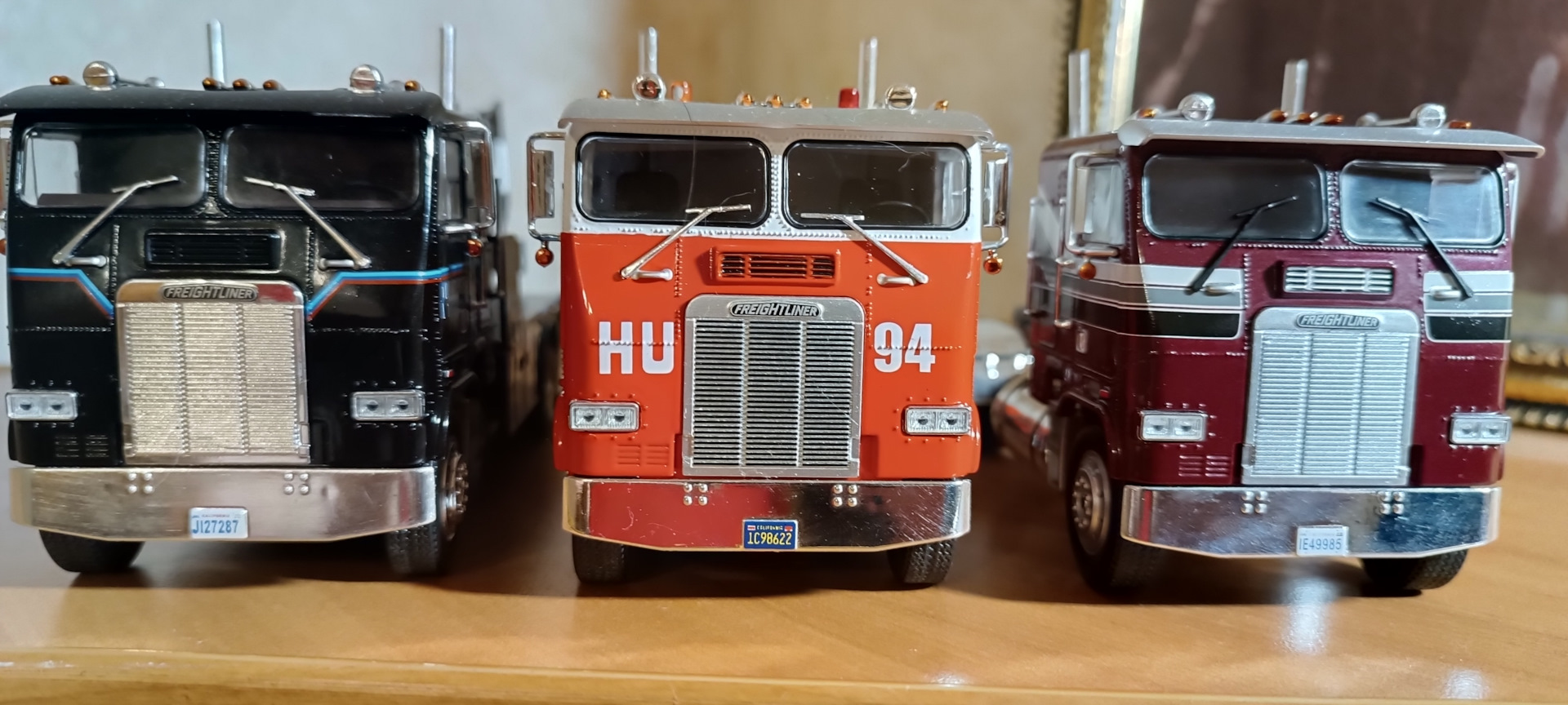 Freightliner FLA COE Holmer wrecker 1/43 от Iconic replicas ...