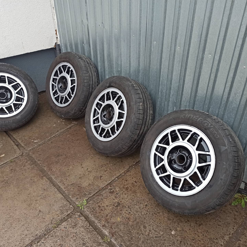 Avus snowflake — Volkswagen Golf Mk2, 1,8 л, 1990 года | колёсные диски ...