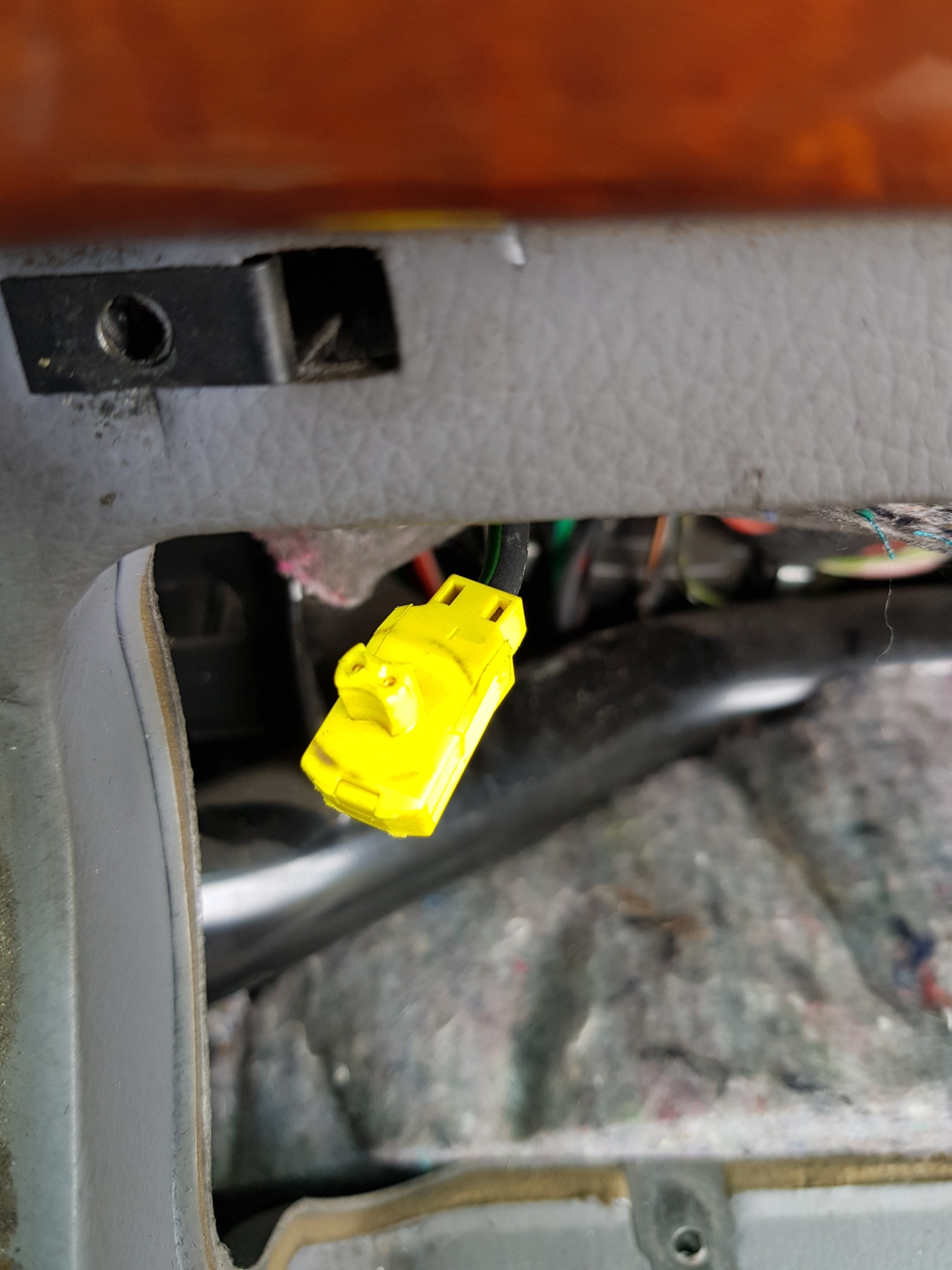 Вопрос по airbag — Mercedes-Benz E-class (W210), 3,2 л, 2000 года ...