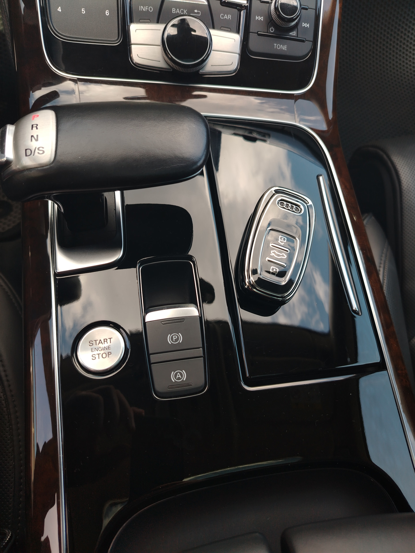 Чехол на ключ — Audi A8 (D4), 3 л, 2014 года | тюнинг | DRIVE2