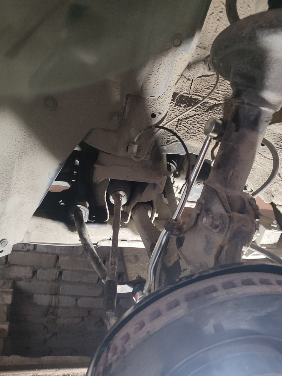 Замена стоек и втулок стабилизатора — Subaru Outback (BS), 2,5 л, 2019 ...