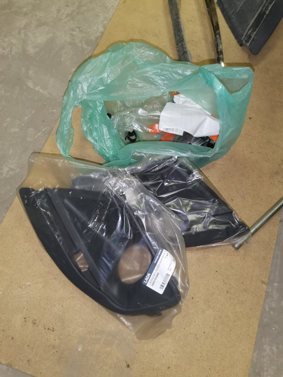 8450100966 2190-облицовка переднего бампера под противотуманную фару ...