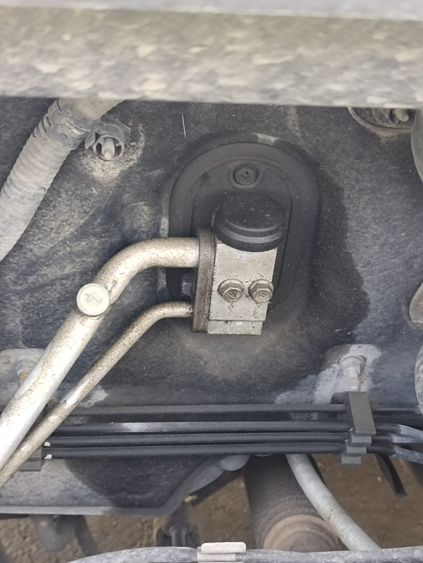 Замена колечек трубок кондиционера — KIA Rio X-Line, 1,6 л, 2019 года ...