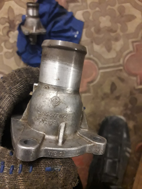 55577072 Термостат, охлаждающая жидкость GM | Запчасти на DRIVE2