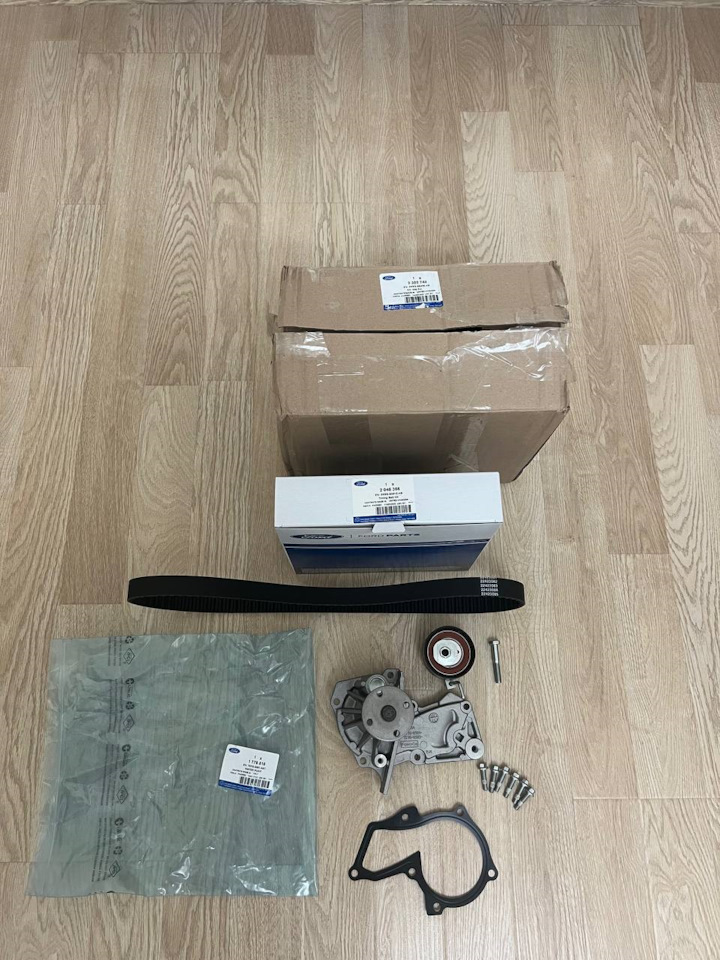 Комплект грм+помпа Форд Фокус 3 1.6 бензин на Ford Focus Hatchback III ...