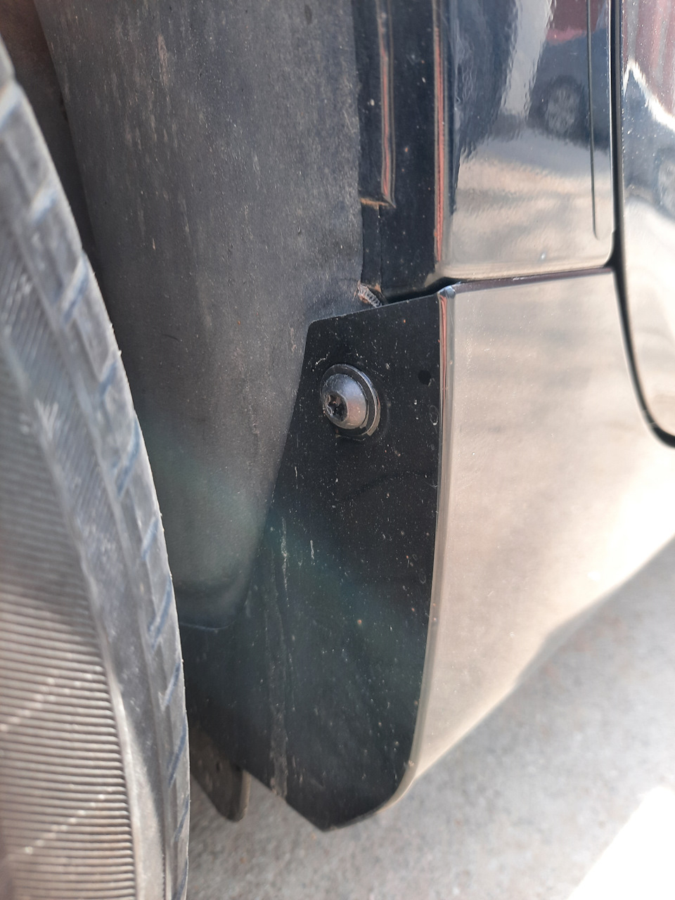 Установка брызговиков — Toyota Camry (XV50), 2,5 л, 2017 года ...