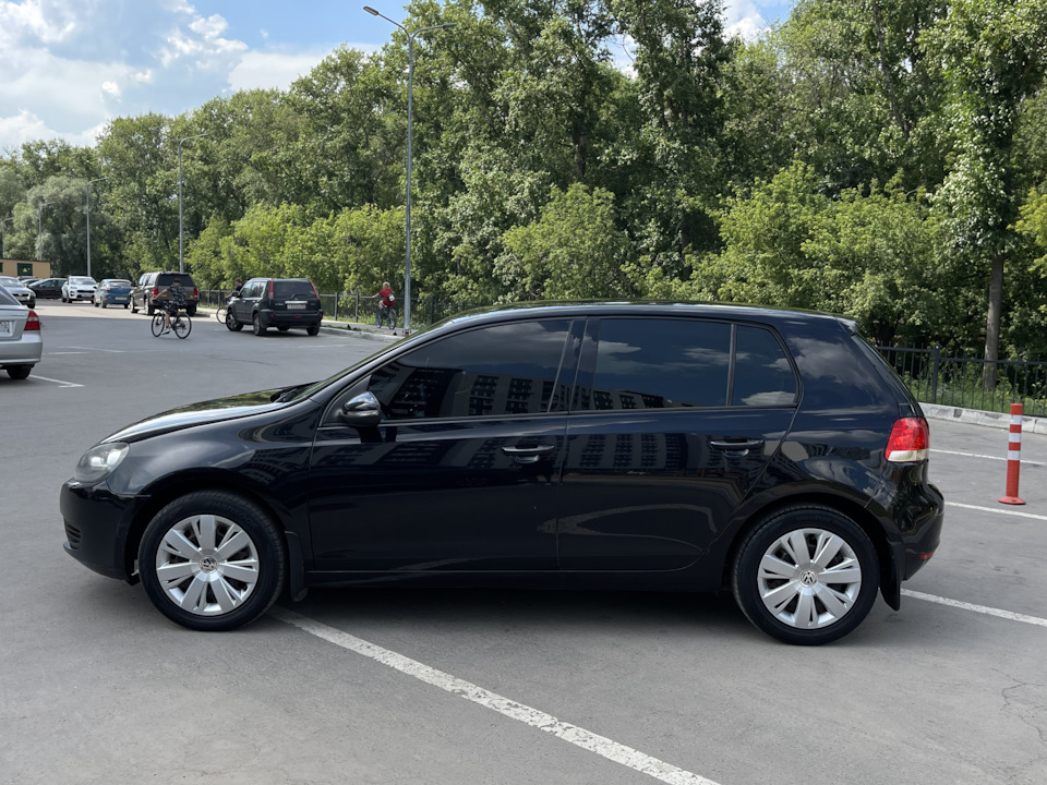 Снаряд в одну воронку не падает, говорили мне… — Volkswagen Golf Mk6, 1 ...