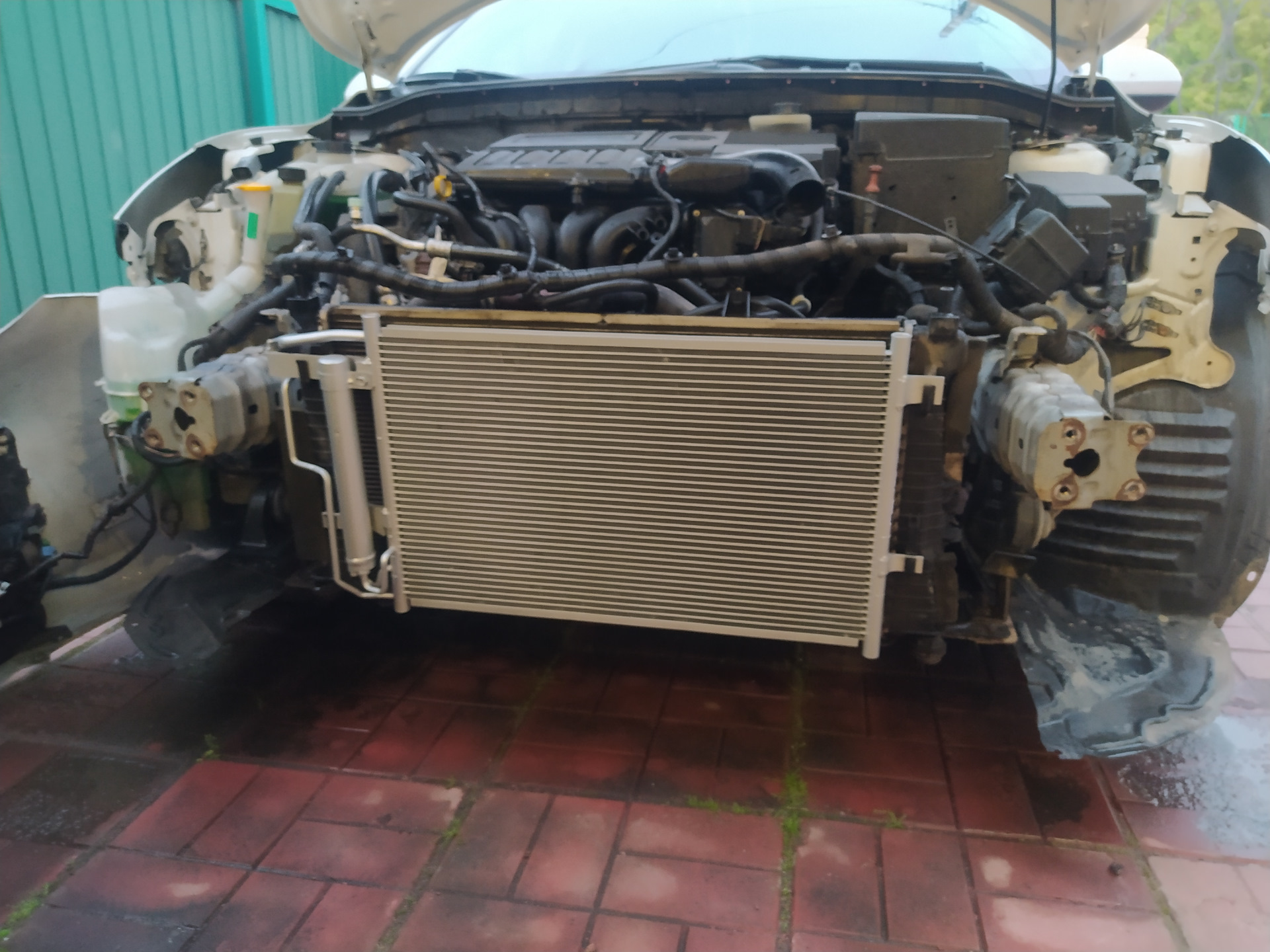 Замена радиатора кондиционера — Mazda 3 (2G) BL, 1,6 л, 2011 года ...