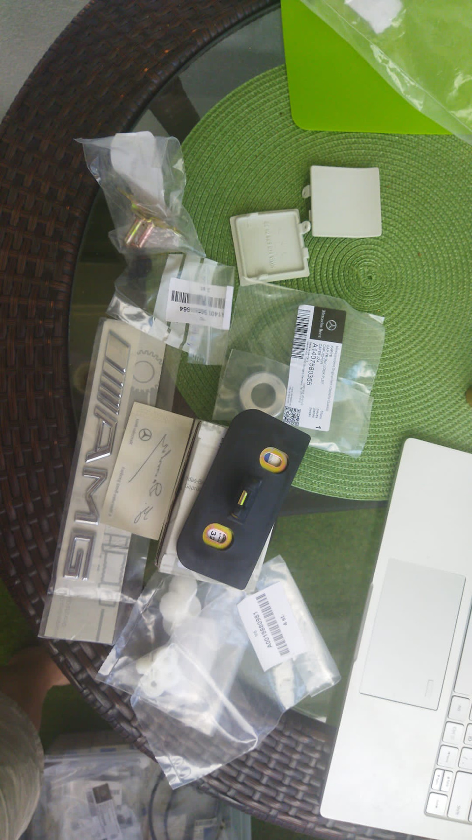 A0019880981 Клипса крепления панели крыши Mercedes | Запчасти на DRIVE2