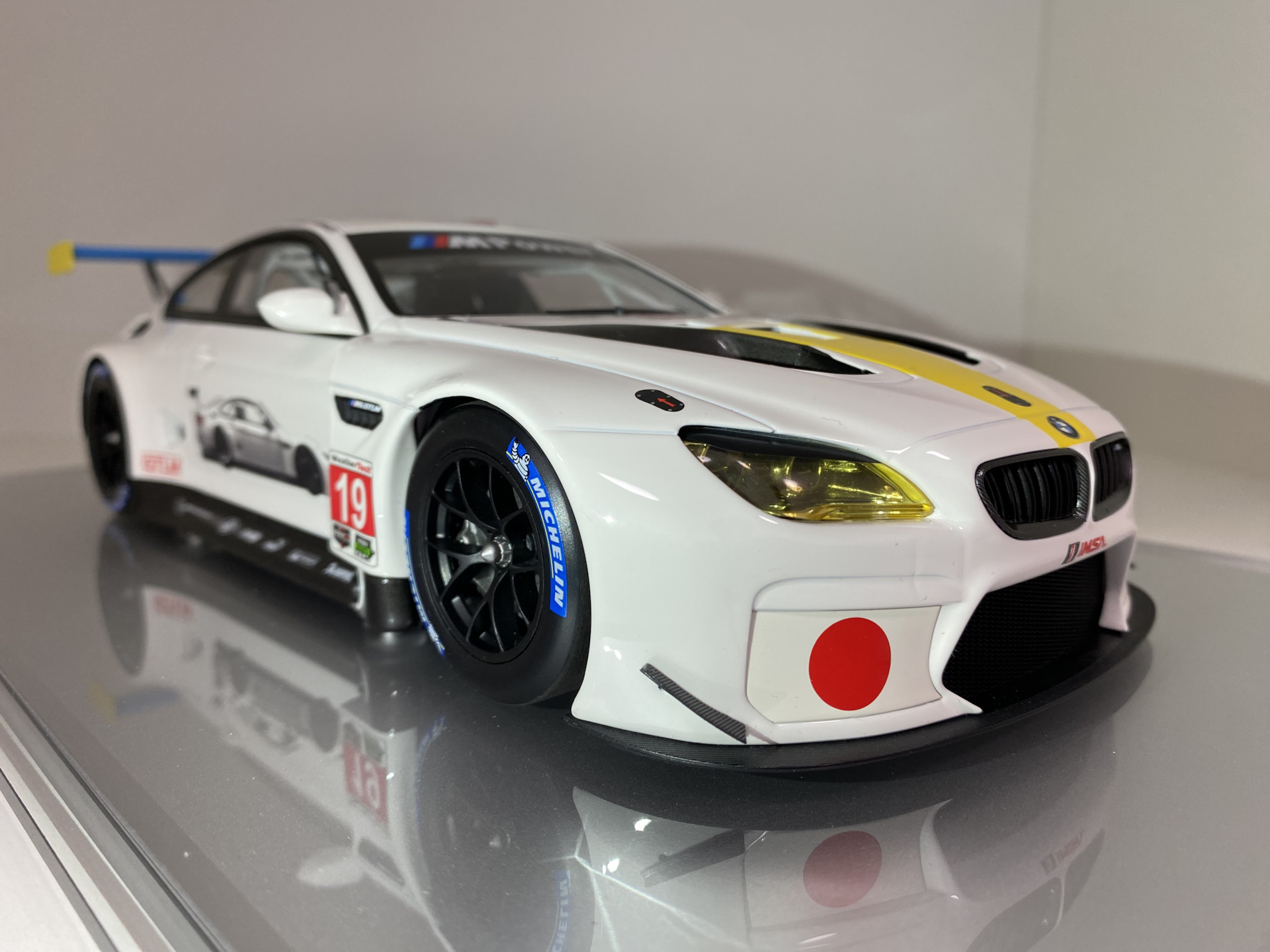 BMW Art Car M6 GTLM John Baldessari Масштаб 1/18 — Сообщество ...