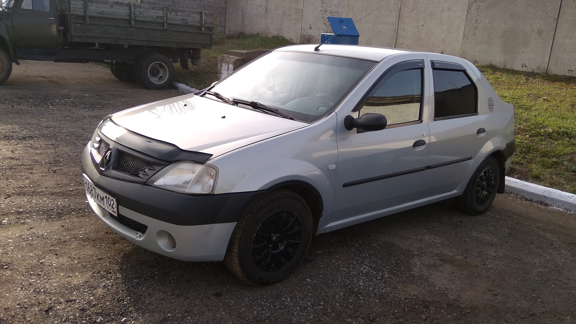 Renault Logan (1G) 1.6 бензиновый 2005 | на DRIVE2