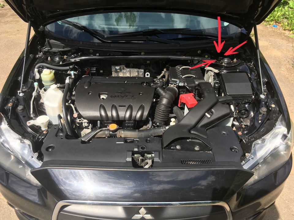Поломка шпильки опоры амортизатора — Mitsubishi Lancer X, 1,8 л, 2011 ...