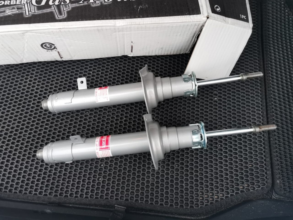 Замена передних амортизаторов, передних сайлентблоков под сошку — Lexus ...