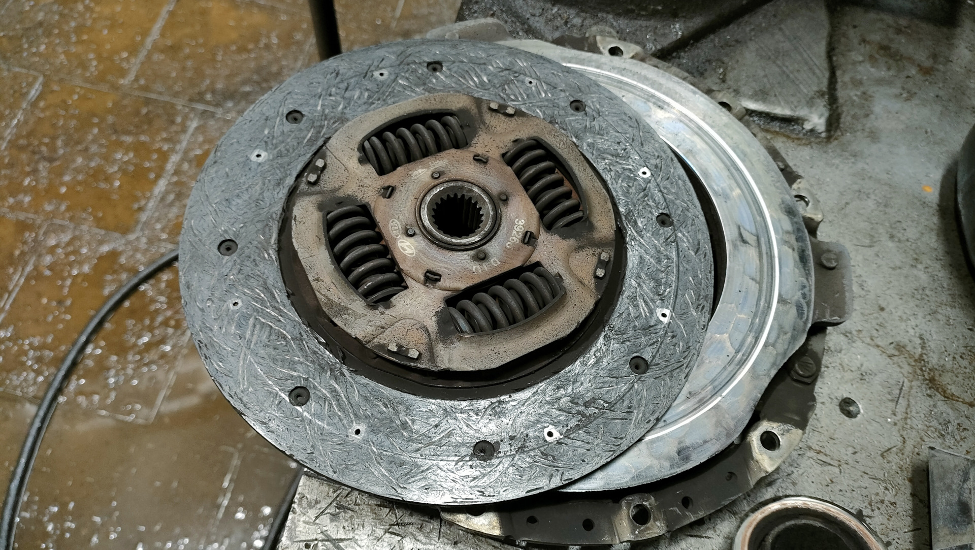 Конец жизни заводского сцепления на 201000 км. — Hyundai Tucson (JM), 2 ...