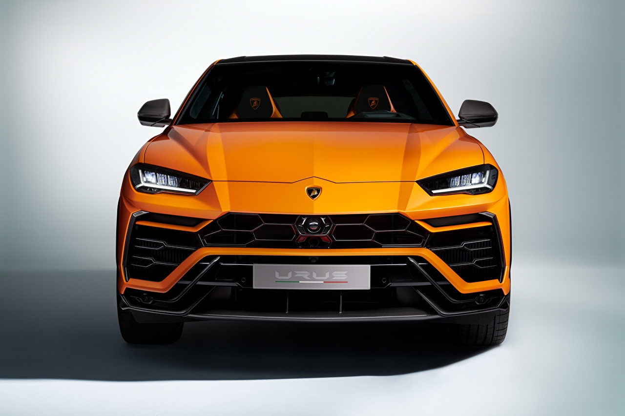 Lamborghini сняли рекламный ролик модели Urus — DRIVE2
