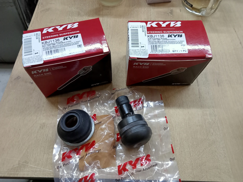 Установка шаровых KYB — Mitsubishi Outlander XL, 3 л, 2007 года | своими руками | DRIVE2