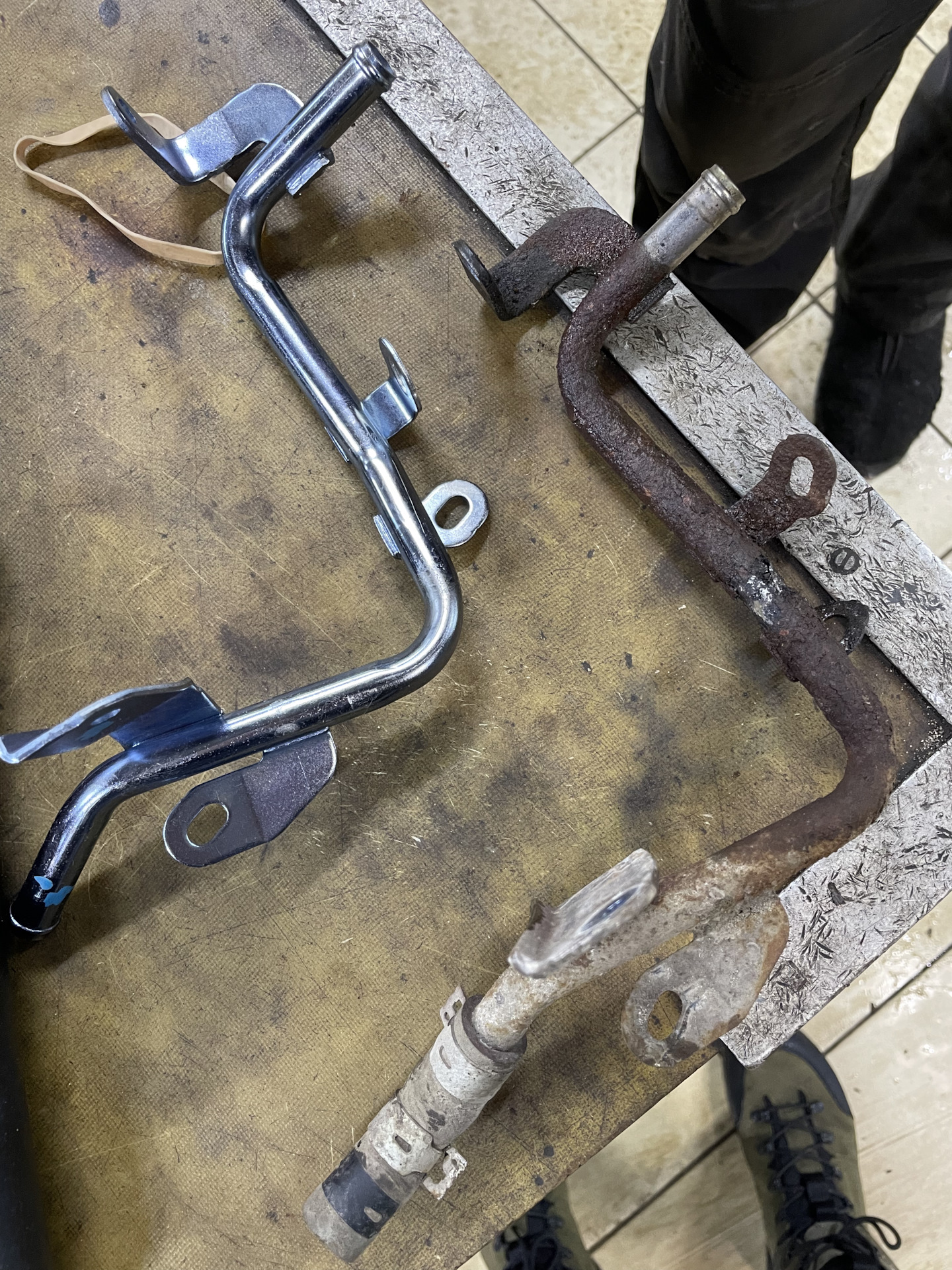 Замена трубки антифриза 14053-3JA0B — Infiniti QX60 (1G), 3,5 л, 2018 ...