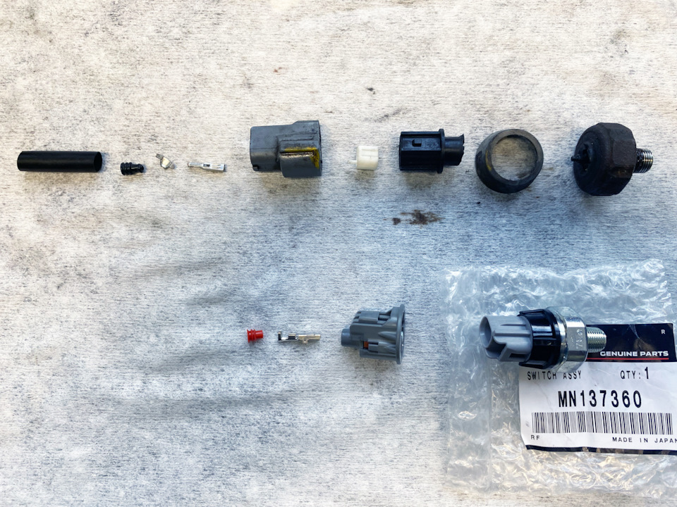 MN137360 ДАТЧИК ДАВЛЕНИЯ МАСЛА В ДВИГАТЕЛЕ Mitsubishi | Запчасти на DRIVE2