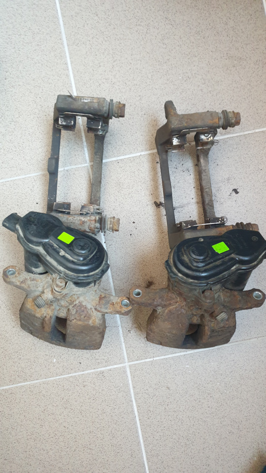 8K0615403B Суппорт тормозной на Audi A4 B8 A5 Q5 VAG | Запчасти на DRIVE2