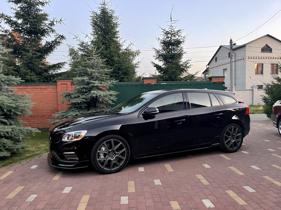 Carbon fiber aero pack за 400.000рублей! — Volvo V60 (1G), 2 л, 2017 ...