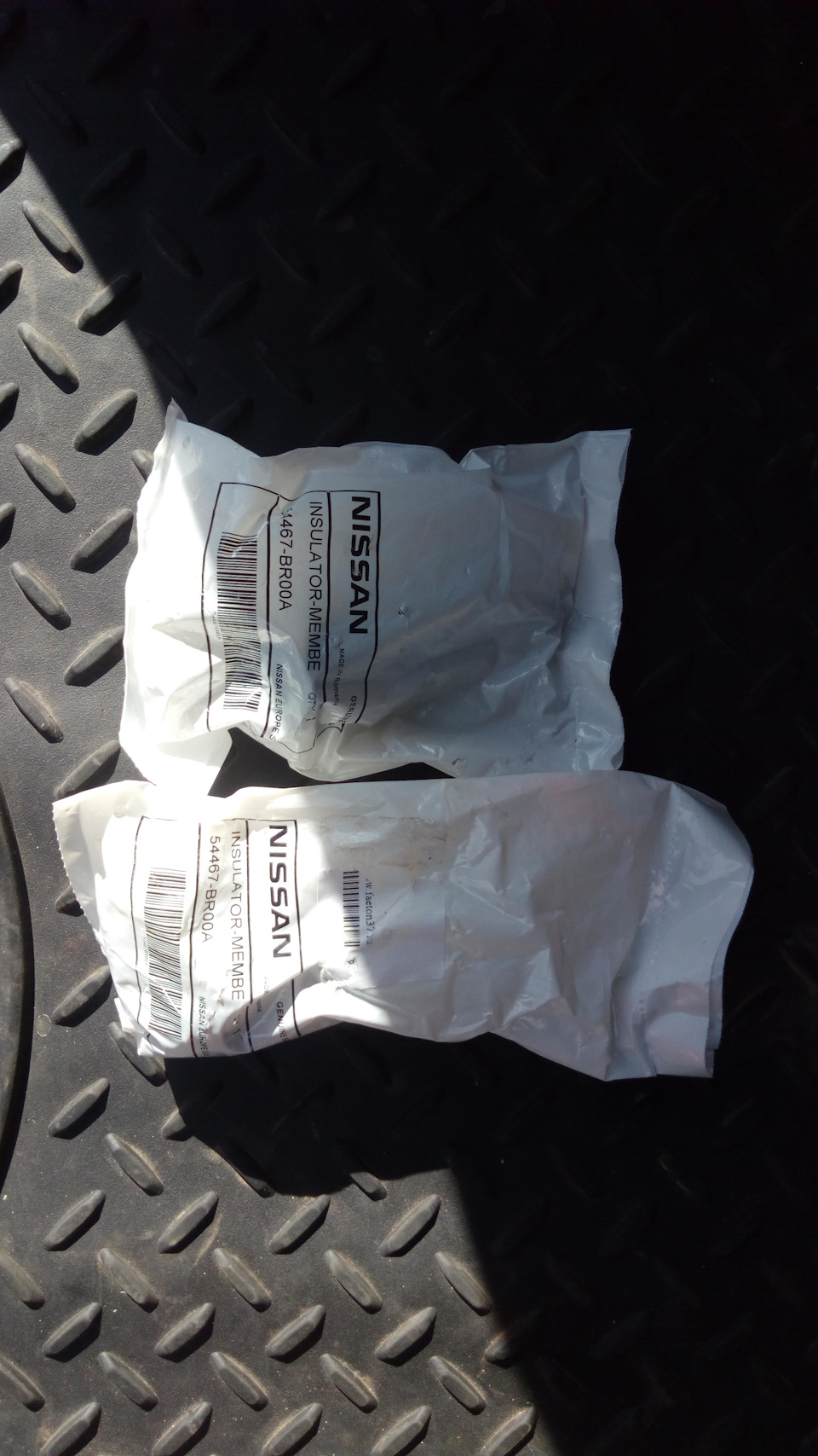 54467BR00A Сайлентблок (комплект) NISSAN INFINITI | Запчасти на DRIVE2