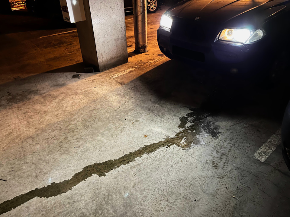 Замена радиатора охлаждения ОЖ — BMW X3 (E83), 3 л, 2007 года | визит ...