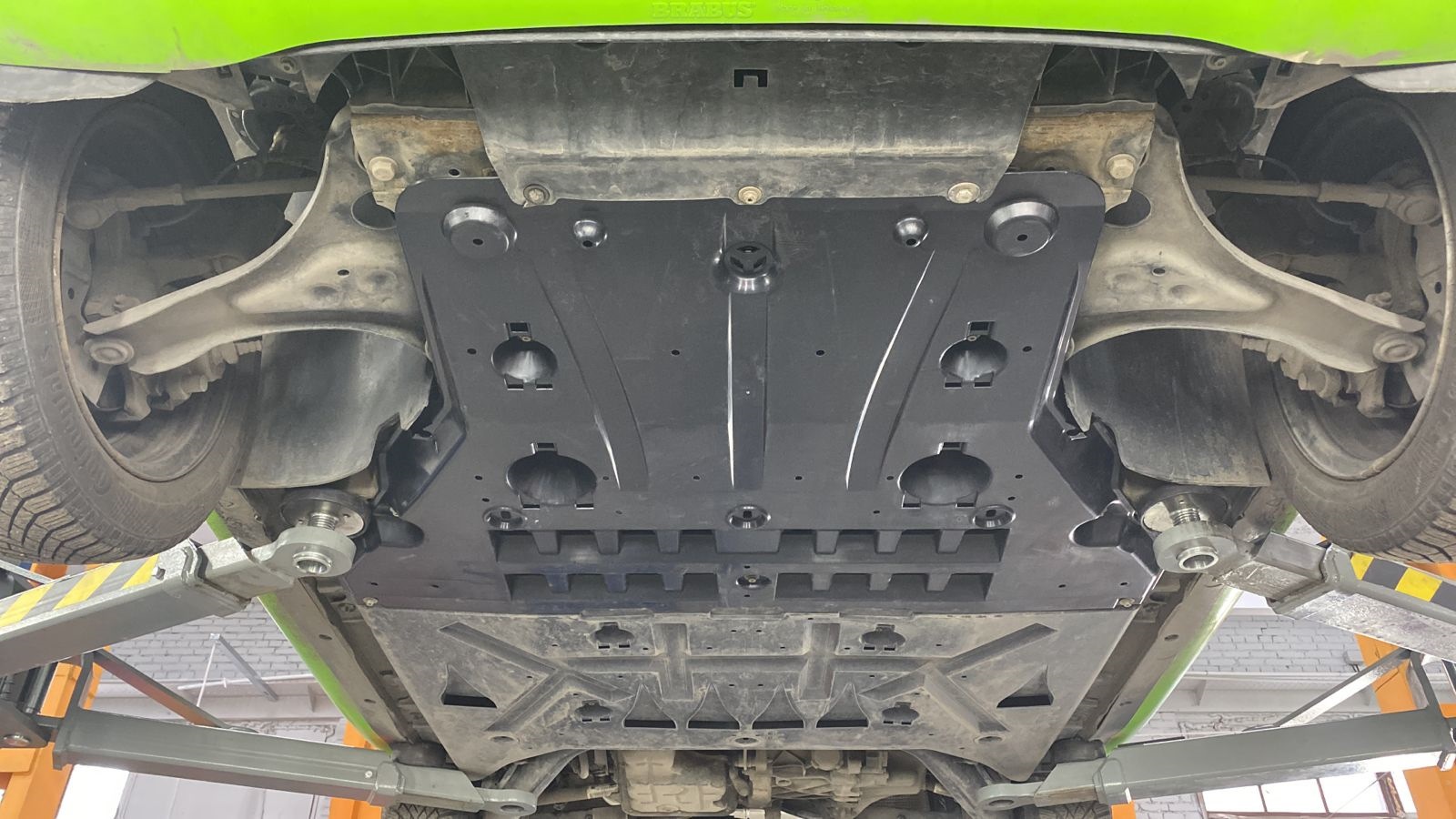 Заменил защиту моторного отсека — Smart fortwo (3G), 0,9 л, 2017 года ...